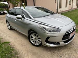 Grey Citroen DS5 2012 in Sakiai, with an engine capacity of 2.00 L and mileage of 288 thousand km for 4499 €, photo 3 on AUTOMOTO.COM.LV