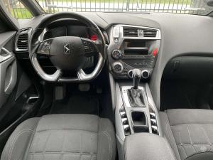 Grey Citroen DS5 2012 in Sakiai, with an engine capacity of 2.00 L and mileage of 288 thousand km for 4499 €, photo 14 on AUTOMOTO.COM.LV