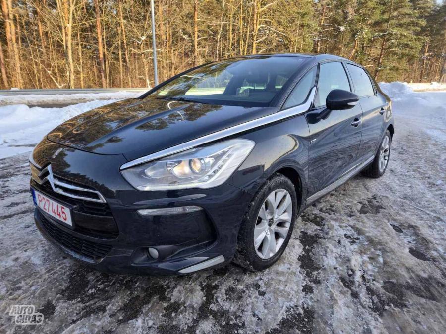 Citroen DS5 2012 in Vilnius, with an engine capacity of 2.00 L and mileage of 222 thousand km for 5900 €, photo 1 on AUTOMOTO.COM.LV
