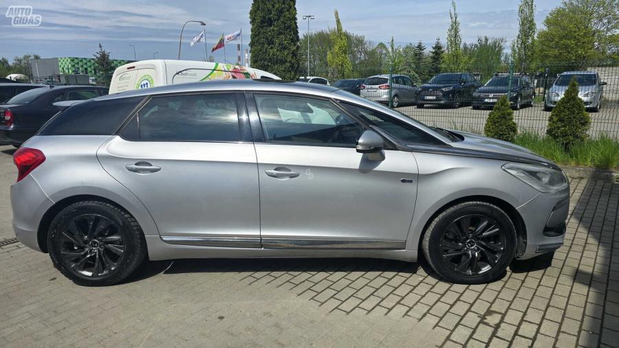 Citroen DS5 2012 in Kaunas, with an engine capacity of 2.00 L and mileage of 223 thousand km for 6600 €, photo 6 on AUTOMOTO.COM.LV