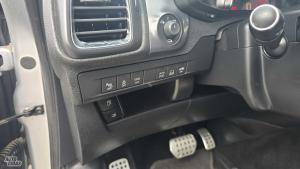 Citroen DS5 2012 in Kaunas, with an engine capacity of 2.00 L and mileage of 223 thousand km for 6600 €, photo 18 on AUTOMOTO.COM.LV