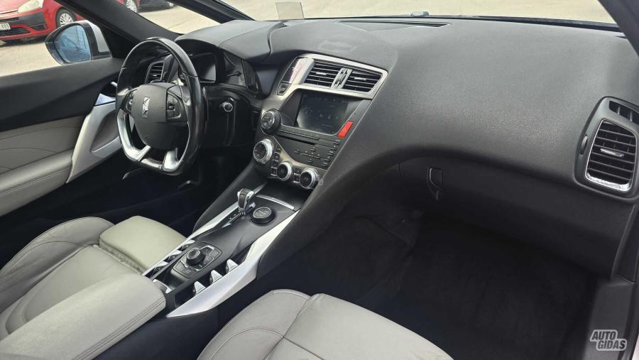 Citroen DS5 2012 in Kaunas, with an engine capacity of 2.00 L and mileage of 223 thousand km for 6600 €, photo 30 on AUTOMOTO.COM.LV