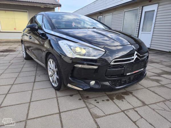 Citroen DS5 2013 in Vilnius, with an engine capacity of 2.00 L and mileage of 227 thousand km for 7200 €, photo 1 on AUTOMOTO.COM.LV