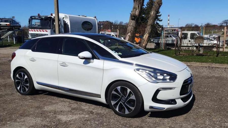 Citroen DS5 2013 Klaipėda, ar dzinēja tilpumu 2.00 L un nobraukumu 186 tūkst. km par 7590 €, foto 6 vietnē AUTOMOTO.COM.LV
