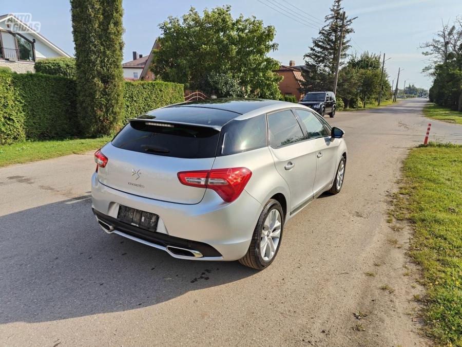 Citroen DS5 2013 Kauņa, ar dzinēja tilpumu 1.60 L un nobraukumu 225 tūkst. km par 4100 €, foto 5 vietnē AUTOMOTO.COM.LV