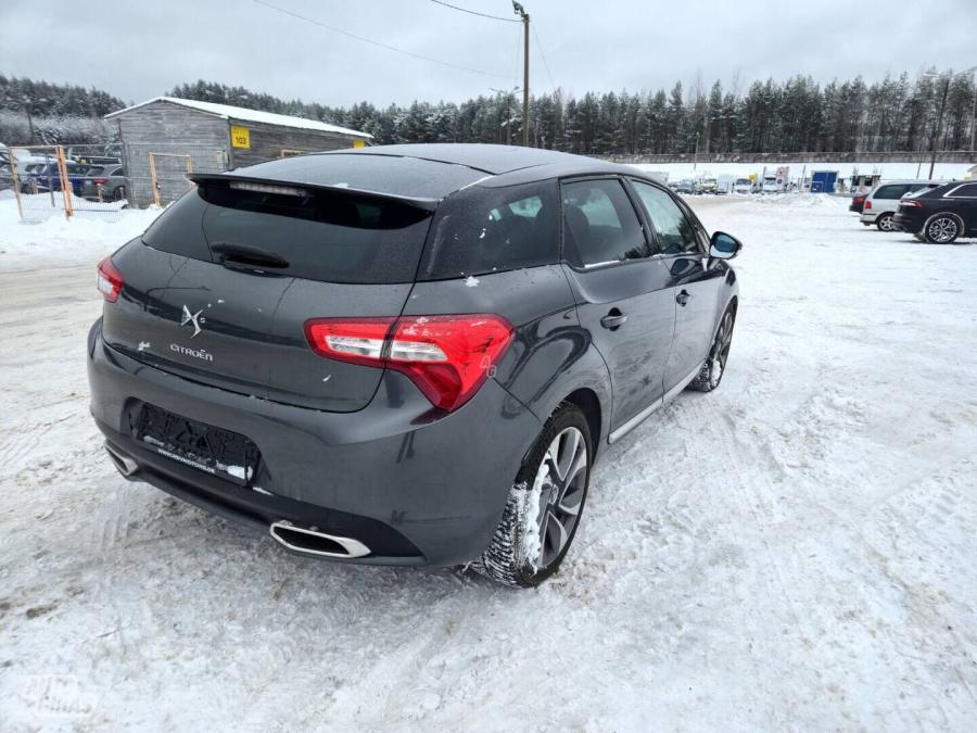 Citroen DS5 2014 Viļņa, ar dzinēja tilpumu 2.00 L un nobraukumu 229 tūkst. km par 7300 €, foto 8 vietnē AUTOMOTO.COM.LV