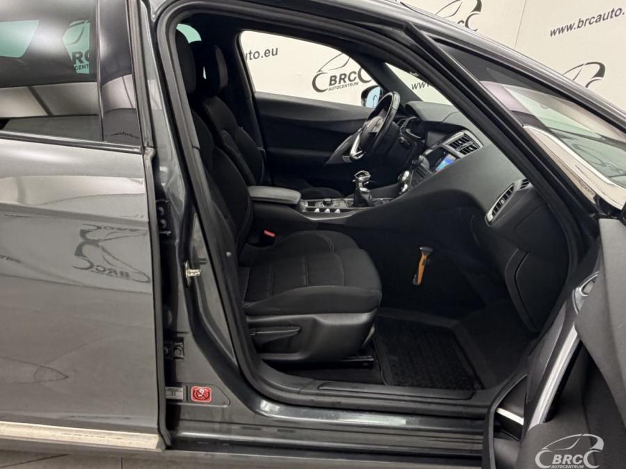 Citroen DS5 2014 in Vilnius, with an engine capacity of 1.56 L and mileage of 268 thousand km for 4000 €, photo 5 on AUTOMOTO.COM.LV