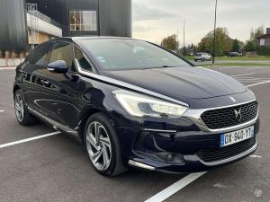 Violets Citroen DS5 2015 Tauragė, ar dzinēja tilpumu 2.00 L un nobraukumu 260 tūkst. km par 6450 €, foto 4 vietnē AUTOMOTO.COM.LV