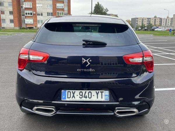 Violet Citroen DS5 2015 in Taurage, with an engine capacity of 2.00 L and mileage of 260 thousand km for 6450 €, photo 8 on AUTOMOTO.COM.LV