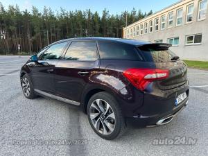 Violets Citroen DS5 2016 Tallina, ar dzinēja tilpumu 1.60 L un nobraukumu 190 tūkst. km par 6500 €, foto 5 vietnē AUTOMOTO.COM.LV