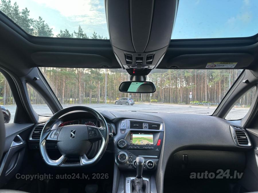 Violets Citroen DS5 2016 Tallina, ar dzinēja tilpumu 1.60 L un nobraukumu 190 tūkst. km par 6500 €, foto 9 vietnē AUTOMOTO.COM.LV