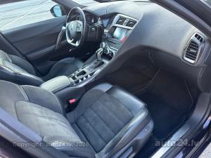 Violets Citroen DS5 2016 Tallina, ar dzinēja tilpumu 1.60 L un nobraukumu 190 tūkst. km par 6500 €, foto 14 vietnē AUTOMOTO.COM.LV