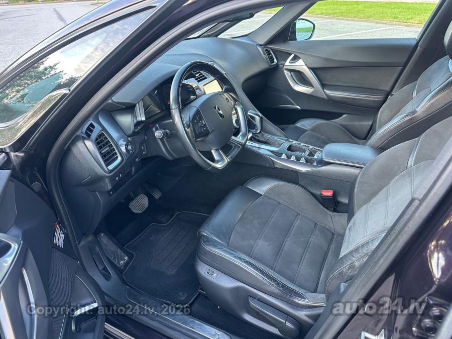 Violets Citroen DS5 2016 Tallina, ar dzinēja tilpumu 1.60 L un nobraukumu 190 tūkst. km par 6500 €, foto 15 vietnē AUTOMOTO.COM.LV