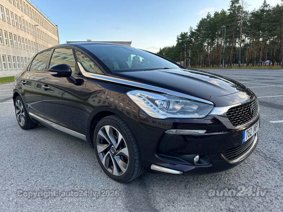 Violets Citroen DS5 2016 Tallina, ar dzinēja tilpumu 1.60 L un nobraukumu 190 tūkst. km par 6500 €, foto 19 vietnē AUTOMOTO.COM.LV