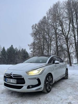 Balts Citroen DS5 2012 Mažeikiai, ar dzinēja tilpumu 2.00 L un nobraukumu 227 tūkst. km par 6500 €, foto 6 vietnē AUTOMOTO.COM.LV