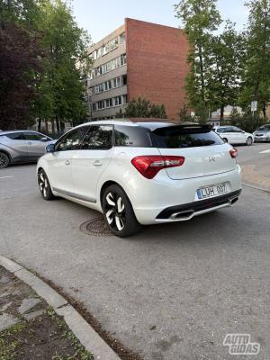 Balts Citroen DS5 2012 Kauņa, ar dzinēja tilpumu 1.60 L un nobraukumu 275 tūkst. km par 4500 €, foto 5 vietnē AUTOMOTO.COM.LV