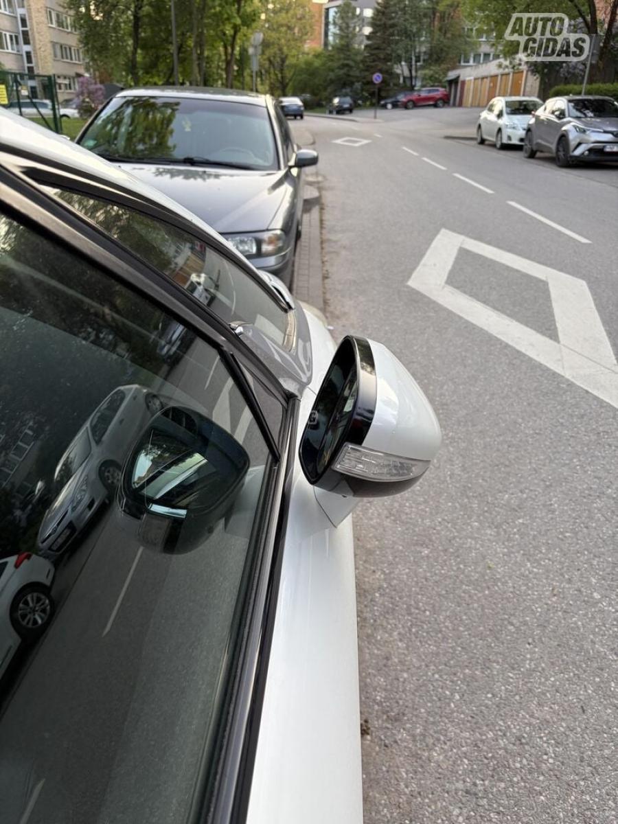 Balts Citroen DS5 2012 Kauņa, ar dzinēja tilpumu 1.60 L un nobraukumu 275 tūkst. km par 4500 €, foto 12 vietnē AUTOMOTO.COM.LV