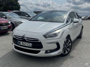 White Citroen DS5 2012 in Taurage, with an engine capacity of 2.00 L and mileage of 279 thousand km for 4500 €, photo  on AUTOMOTO.COM.LV