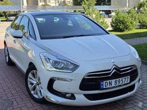 Balts Citroen DS5 2012 Šilutė, ar dzinēja tilpumu 1.56 L un nobraukumu 192 tūkst. km par 4500 €, foto 7 vietnē AUTOMOTO.COM.LV
