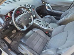 Balts Citroen DS5 2012 Šilutė, ar dzinēja tilpumu 1.56 L un nobraukumu 192 tūkst. km par 4500 €, foto 27 vietnē AUTOMOTO.COM.LV