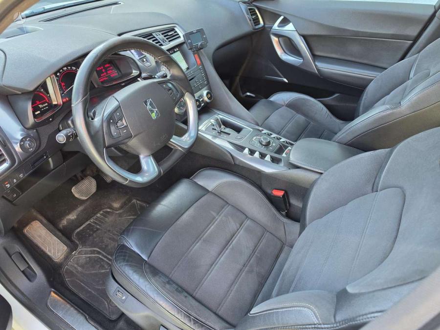 Balts Citroen DS5 2012 Šilutė, ar dzinēja tilpumu 1.56 L un nobraukumu 192 tūkst. km par 4500 €, foto 27 vietnē AUTOMOTO.COM.LV