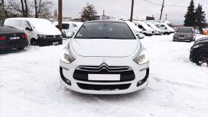 White Citroen DS5 2013 in Klaipeda, with an engine capacity of 2.00 L and mileage of 186 thousand km for 7990 €, photo 4 on AUTOMOTO.COM.LV
