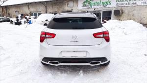 White Citroen DS5 2013 in Klaipeda, with an engine capacity of 2.00 L and mileage of 186 thousand km for 7990 €, photo 12 on AUTOMOTO.COM.LV