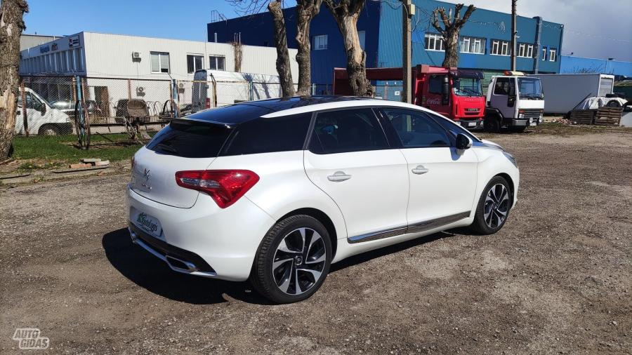 Balts Citroen DS5 2013 Klaipėda, ar dzinēja tilpumu 2.00 L un nobraukumu 186 tūkst. km par 7790 €, foto 12 vietnē AUTOMOTO.COM.LV