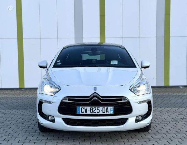 Balts Citroen DS5 2013 Tauragė, ar dzinēja tilpumu 2.00 L un nobraukumu 226 tūkst. km par 5800 €, foto 5 vietnē AUTOMOTO.COM.LV