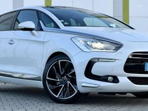 White Citroen DS5 2013 in Taurage, with an engine capacity of 2.00 L and mileage of 226 thousand km for 5800 €, photo 13 on AUTOMOTO.COM.LV