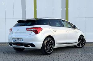 White Citroen DS5 2013 in Taurage, with an engine capacity of 2.00 L and mileage of 226 thousand km for 5800 €, photo 24 on AUTOMOTO.COM.LV