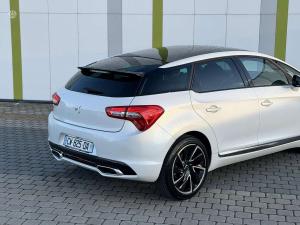 White Citroen DS5 2013 in Taurage, with an engine capacity of 2.00 L and mileage of 226 thousand km for 5800 €, photo 25 on AUTOMOTO.COM.LV