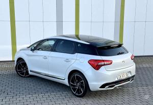 White Citroen DS5 2013 in Taurage, with an engine capacity of 2.00 L and mileage of 226 thousand km for 5800 €, photo 28 on AUTOMOTO.COM.LV