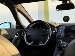 White Citroen DS5 2013 in Taurage, with an engine capacity of 2.00 L and mileage of 226 thousand km for 5800 €, photo 44 on AUTOMOTO.COM.LV