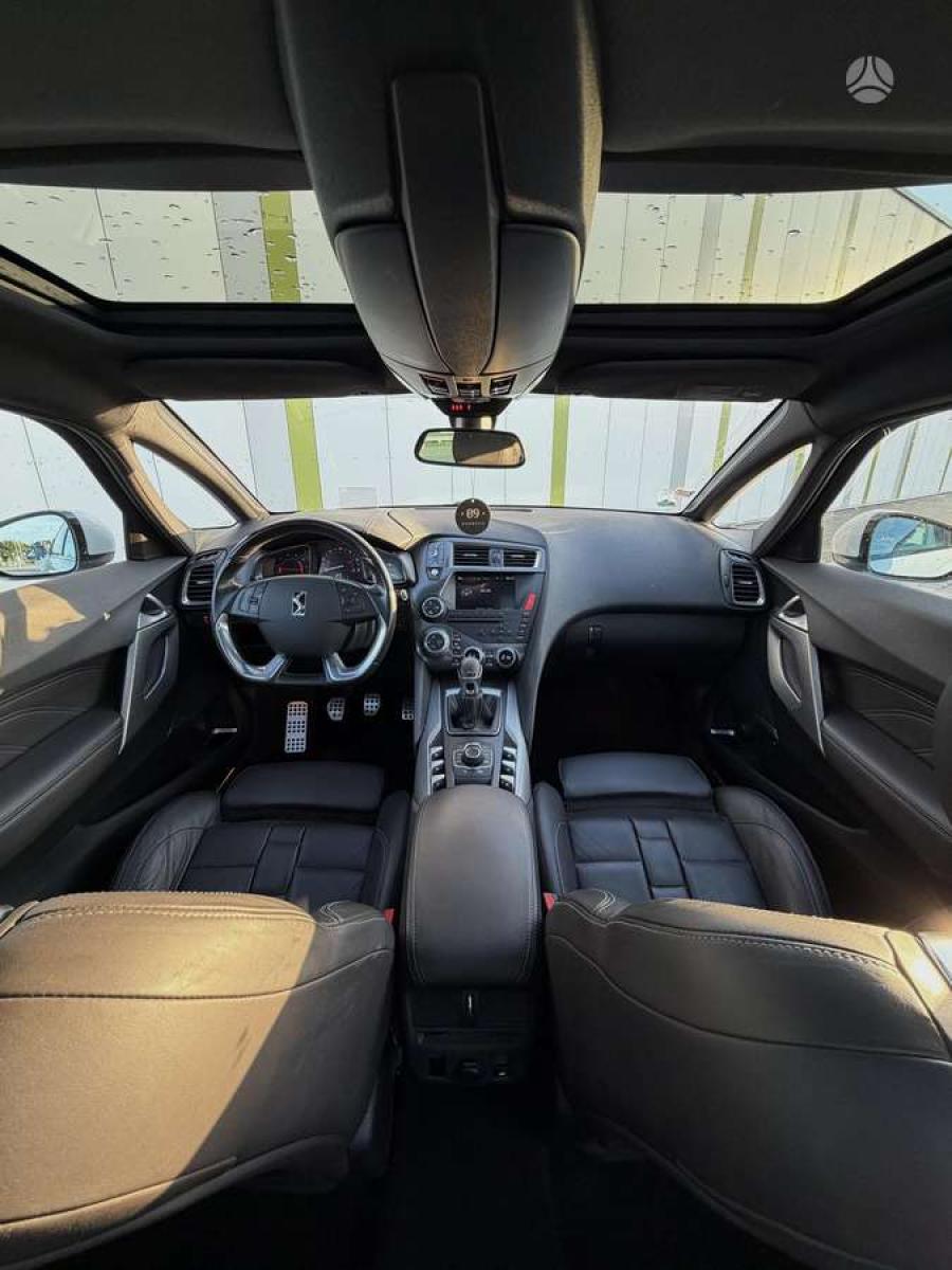 White Citroen DS5 2013 in Taurage, with an engine capacity of 2.00 L and mileage of 226 thousand km for 5800 €, photo 46 on AUTOMOTO.COM.LV