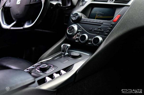 Balts Citroen DS5 2013 Kretinga, ar dzinēja tilpumu 2.00 L un nobraukumu 222 tūkst. km par 6200 €, foto 10 vietnē AUTOMOTO.COM.LV