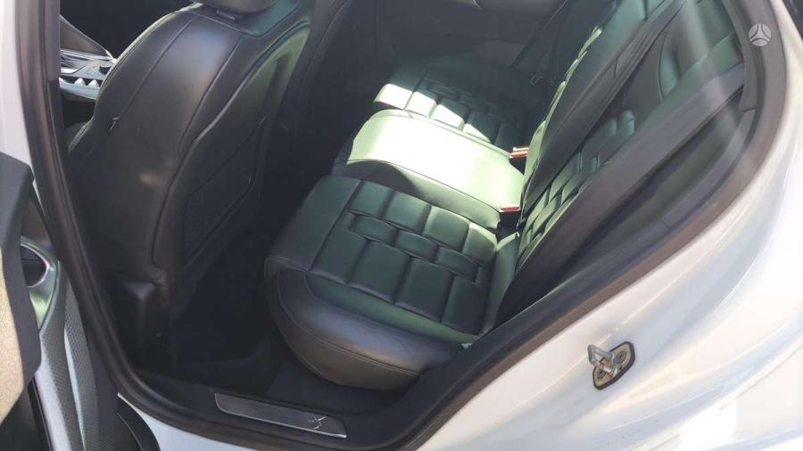 White Citroen DS5 2013 in Klaipeda, with an engine capacity of 2.00 L and mileage of 186 thousand km for 7590 €, photo 23 on AUTOMOTO.COM.LV
