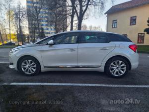 Balts Citroen DS5 2014 Tartu, ar dzinēja tilpumu 1.60 L un nobraukumu 232 tūkst. km par 6500 €, foto 7 vietnē AUTOMOTO.COM.LV