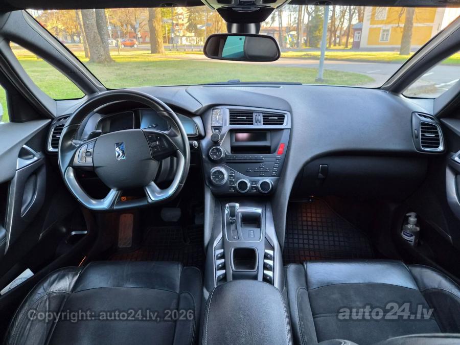 Balts Citroen DS5 2014 Tartu, ar dzinēja tilpumu 1.60 L un nobraukumu 232 tūkst. km par 6500 €, foto 10 vietnē AUTOMOTO.COM.LV