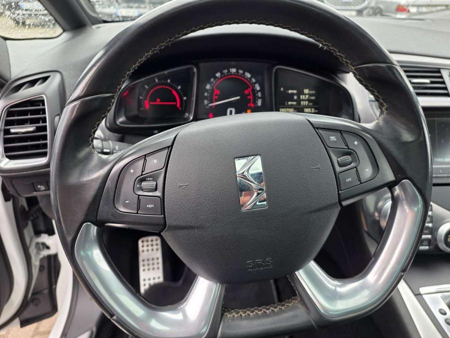 Balts Citroen DS5 2014 Tauragė, ar dzinēja tilpumu 2.00 L un nobraukumu 190 tūkst. km par 6300 €, foto 12 vietnē AUTOMOTO.COM.LV