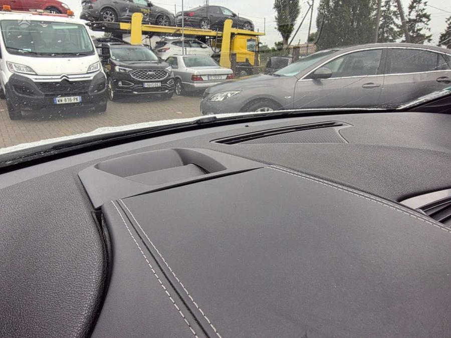 Balts Citroen DS5 2014 Tauragė, ar dzinēja tilpumu 2.00 L un nobraukumu 190 tūkst. km par 6300 €, foto 15 vietnē AUTOMOTO.COM.LV