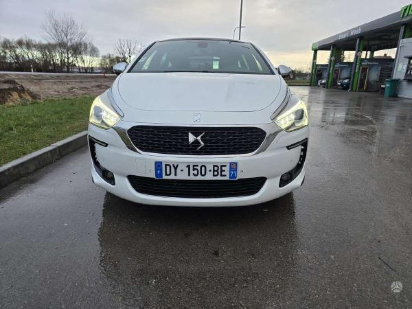Balts Citroen DS5 2015 Tauragė, ar dzinēja tilpumu 2.00 L un nobraukumu 229 tūkst. km par 6900 €, foto 3 vietnē AUTOMOTO.COM.LV