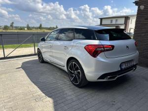 Balts Citroen DS5 2015 Viļņa, ar dzinēja tilpumu 2.00 L un nobraukumu 289 tūkst. km par 6899 €, foto 8 vietnē AUTOMOTO.COM.LV