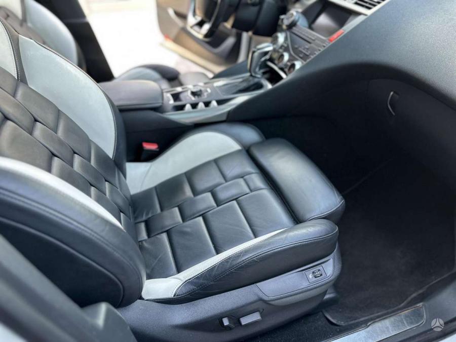 Balts Citroen DS5 2015 Viļņa, ar dzinēja tilpumu 2.00 L un nobraukumu 289 tūkst. km par 6899 €, foto 12 vietnē AUTOMOTO.COM.LV