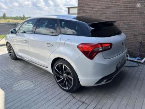 Balts Citroen DS5 2015 Viļņa, ar dzinēja tilpumu 2.00 L un nobraukumu 289 tūkst. km par 6899 €, foto 15 vietnē AUTOMOTO.COM.LV