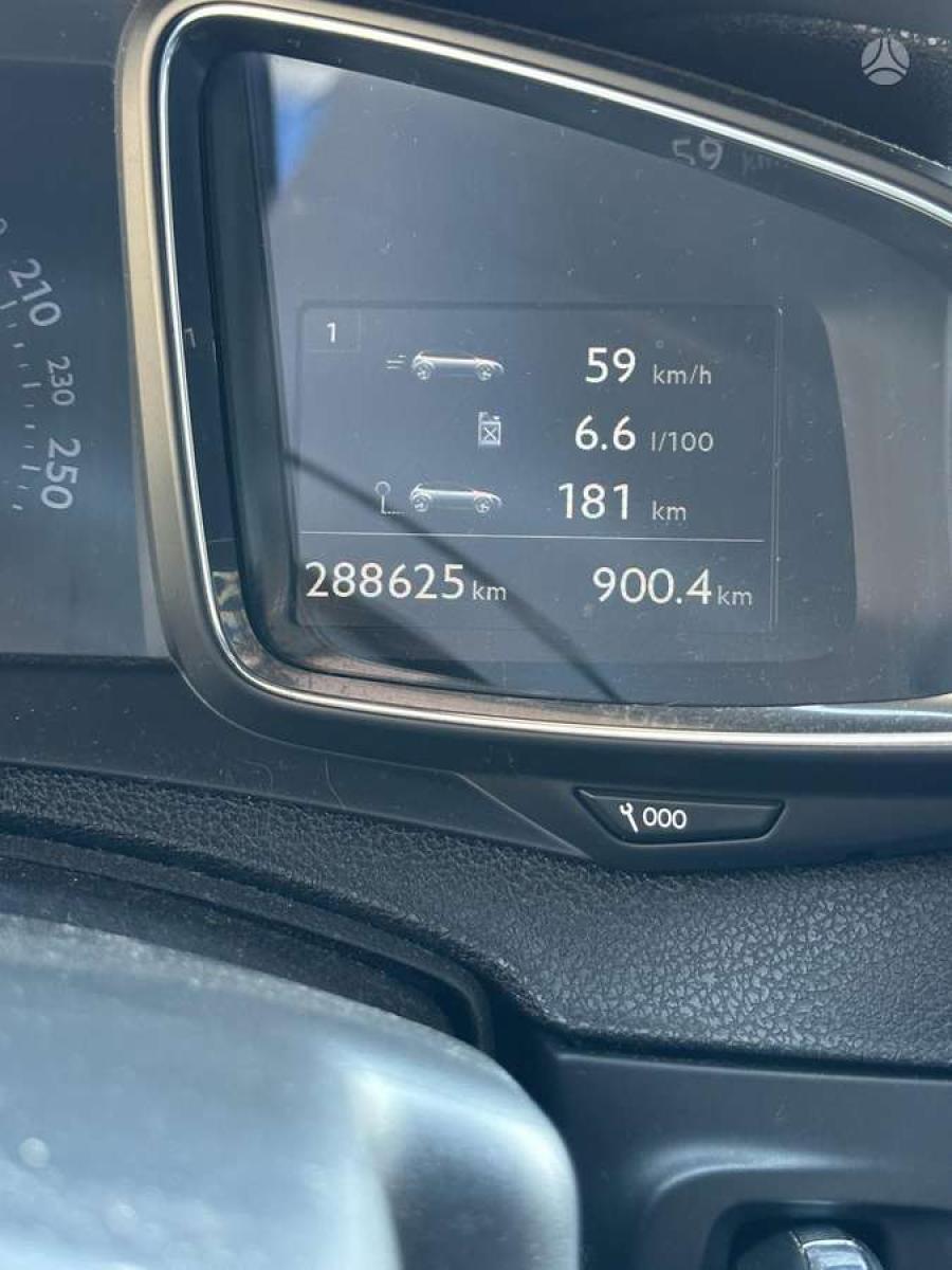 Balts Citroen DS5 2015 Viļņa, ar dzinēja tilpumu 2.00 L un nobraukumu 289 tūkst. km par 6899 €, foto 21 vietnē AUTOMOTO.COM.LV