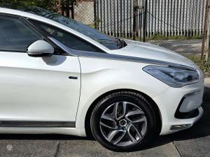 Balts Citroen DS5 2015 Šauļi, ar dzinēja tilpumu 2.00 L un nobraukumu 191 tūkst. km par 5900 €, foto 12 vietnē AUTOMOTO.COM.LV