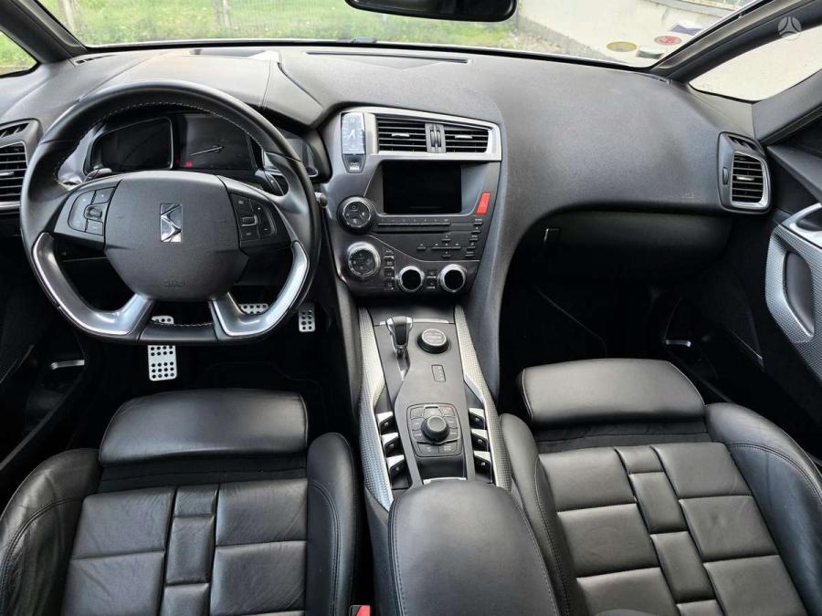 Balts Citroen DS5 2015 Šauļi, ar dzinēja tilpumu 2.00 L un nobraukumu 191 tūkst. km par 5900 €, foto 31 vietnē AUTOMOTO.COM.LV