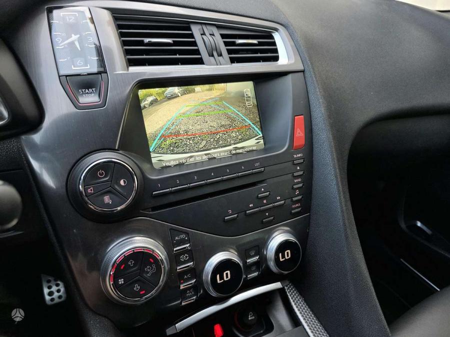 Balts Citroen DS5 2015 Šauļi, ar dzinēja tilpumu 2.00 L un nobraukumu 191 tūkst. km par 5900 €, foto 38 vietnē AUTOMOTO.COM.LV