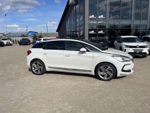 Balts Citroen DS5 2015 Tauragė, ar dzinēja tilpumu 2.00 L un nobraukumu 255 tūkst. km par 6300 €, foto 6 vietnē AUTOMOTO.COM.LV